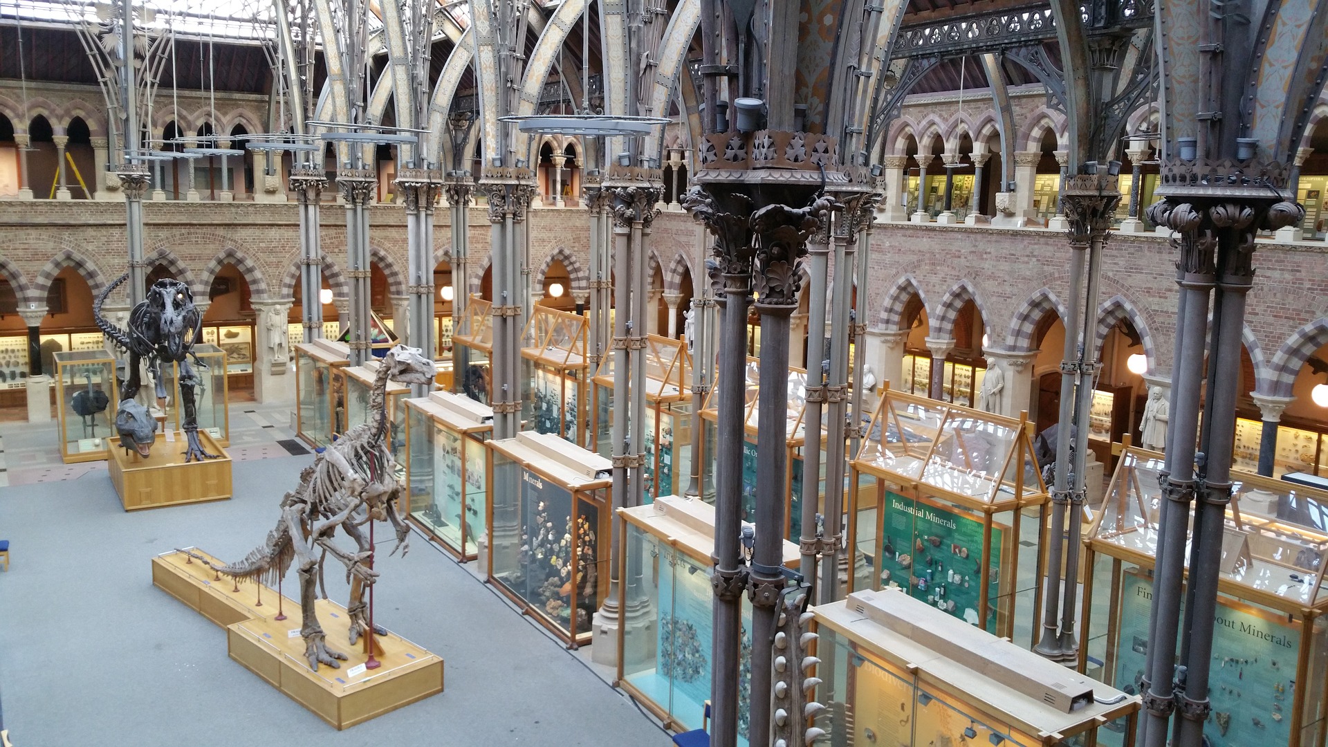 Oxford Museum of Natural History. Photo Credit: ©Waldo Miguez/Pixabay ...