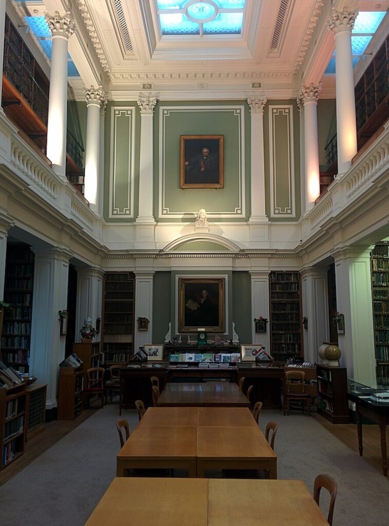 The Linnean Society at Burlington House in London | Guide London